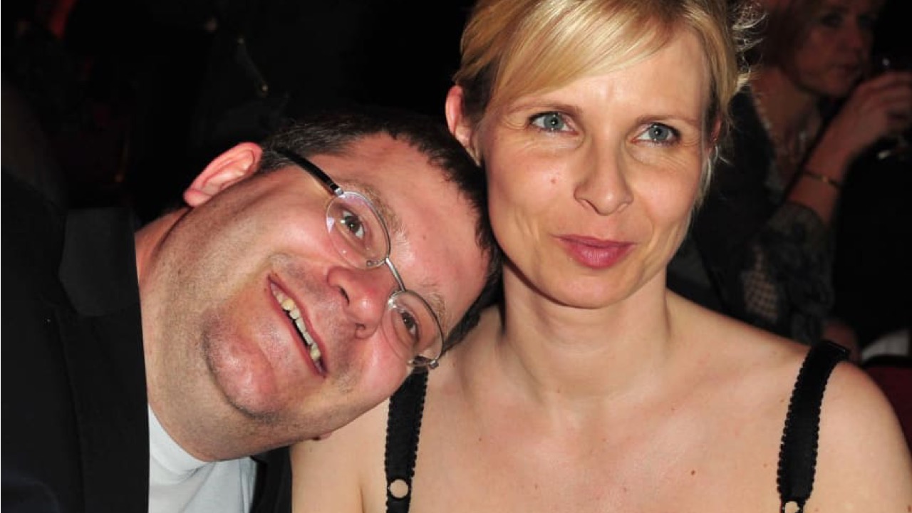 Größte Reality-Show aller Zeiten! Das steckt hinter Profilbild goldener ...